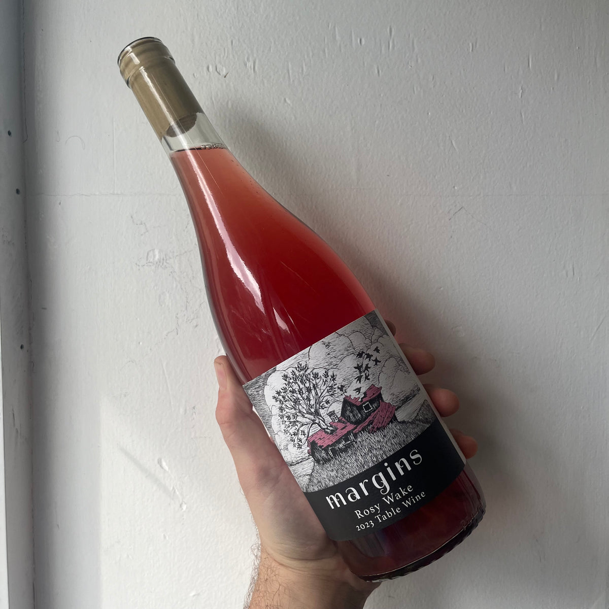 Margins Wine, Rosy Wake (2024) – wildwines