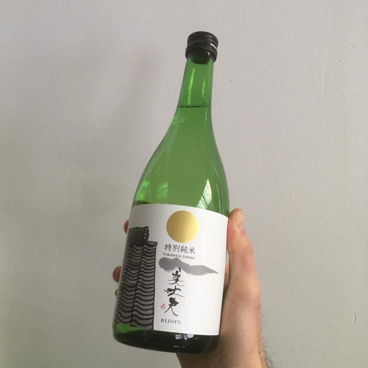 Bijofu, The Gentleman Tokubetsu Junmai · 720ml – wildwines